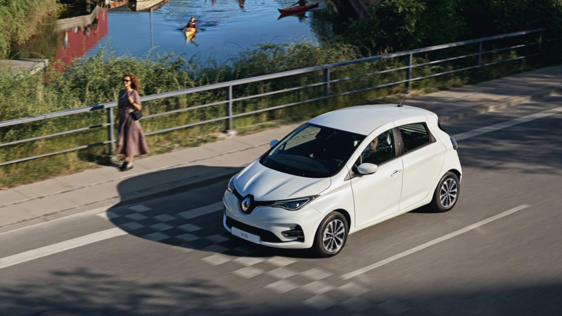 Renault Zoe - Liten elbil med lång räckvidd | Bilbolaget.nu